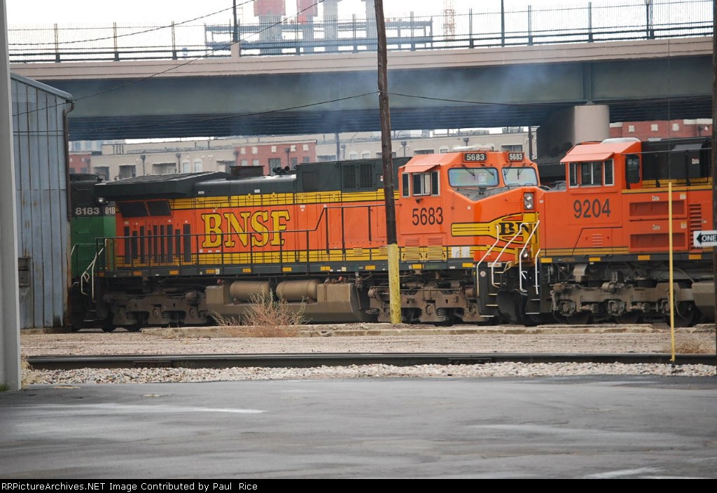 BNSF 5683
